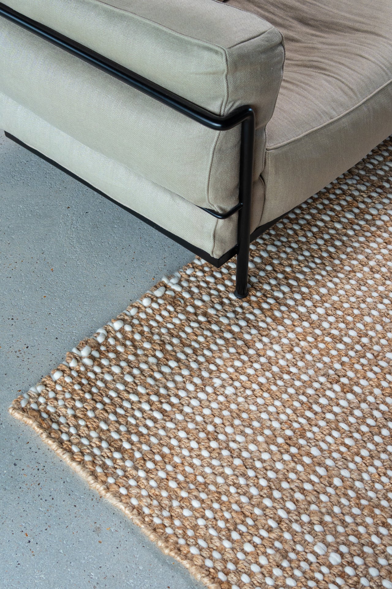 Heavy Jute & New Zealand wool Rug – Matias Moellenbach
