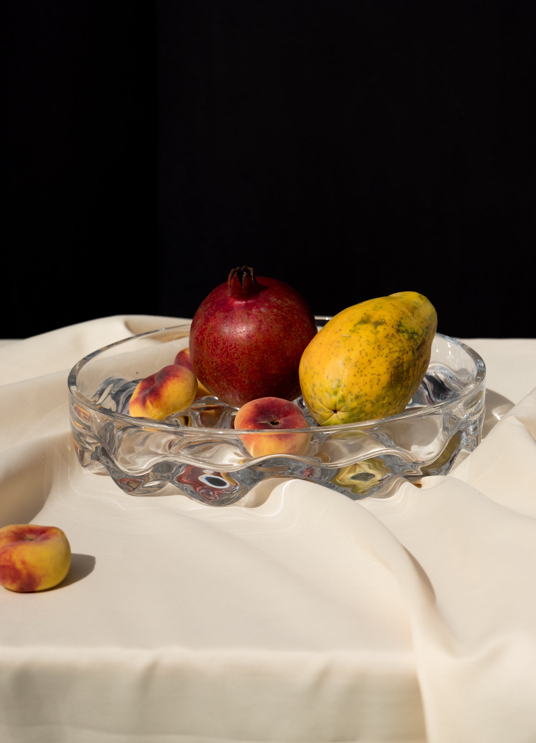 Blister Bowl Fruit Bowl – Matias Moellenbach
